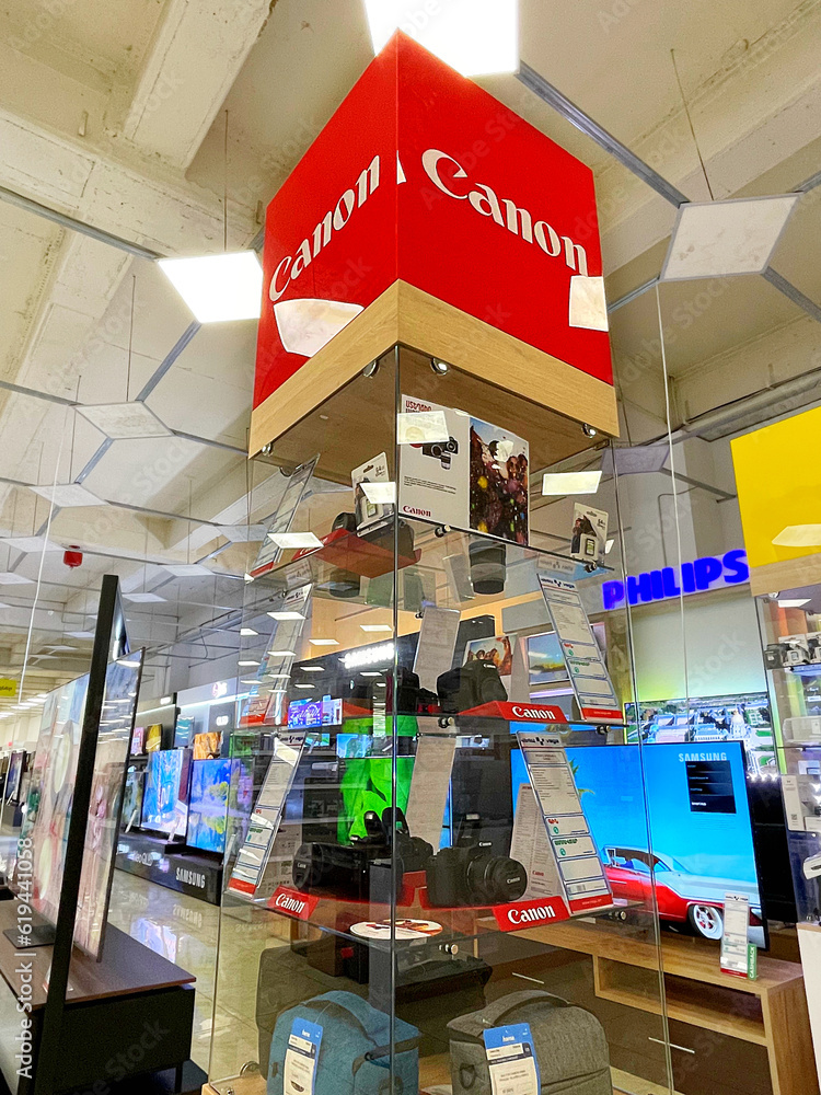 Canon Photography company. White logo on bright red background. Famous ...