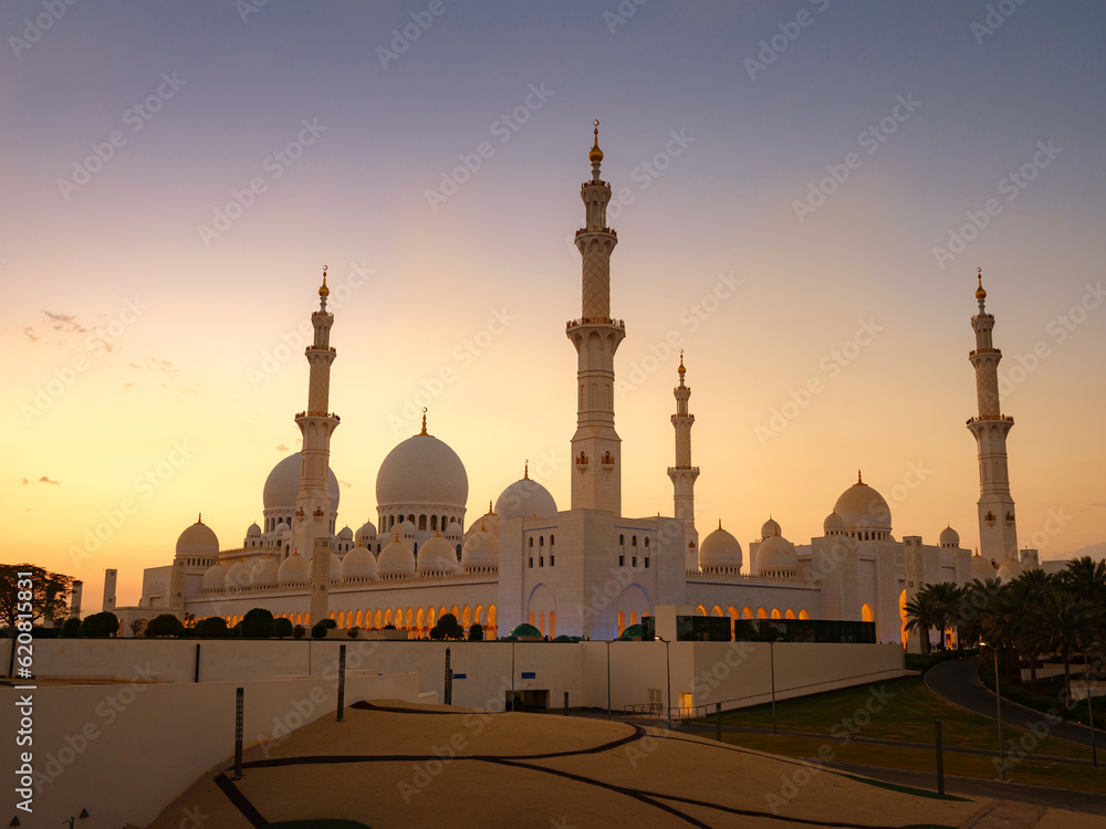 20 March 2023, Abu Dhabi, UAE: Sheikh Zayed Mosque largest mosque of ...
