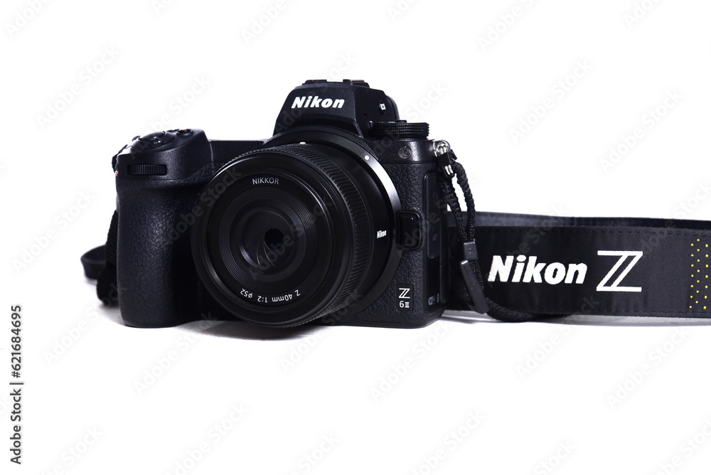 Nikon Z6 II (version 2) camera photograph confrontation and competition ...