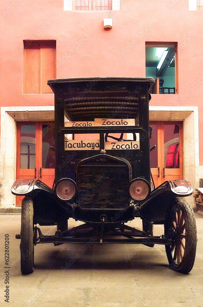 Old cars, exhibition of the Museum of public transport of the early ...