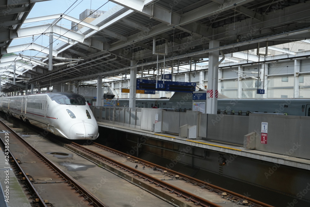 JR Kyushu, Shinkansen 800, Bullet Train, Tsubame in Japan - 日本 JR九州 九州 ...