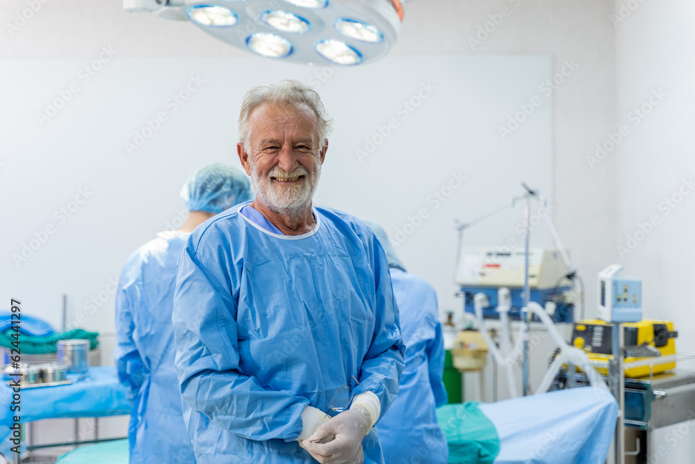 Senior doctor and Medical Team Performing Surgical Operation in ...