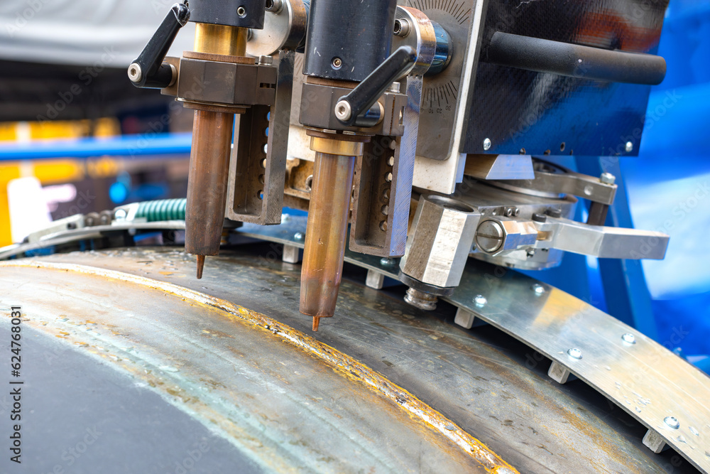 Foto de Automation of welding works. Robotic soldering machine ...