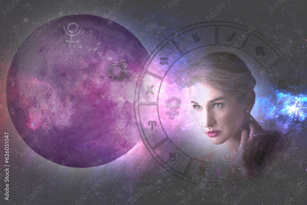 Imagen de mujer, luna llena, carta astral y símbolos astrológicos ...