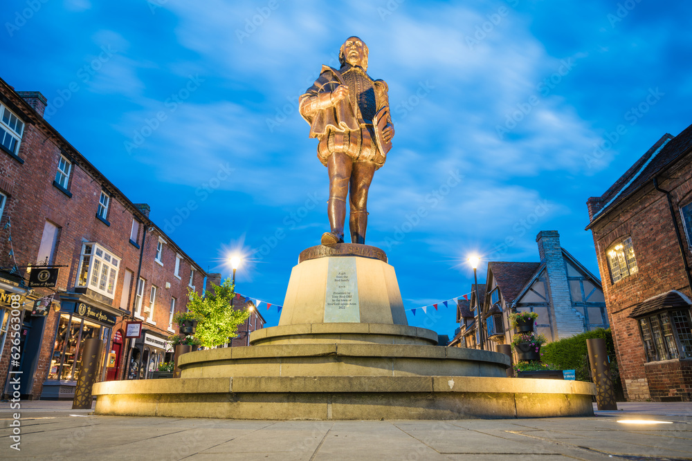 .William Shakespeare, statue by James Butler and John Bird located at ... .William Shakespeare, statue by James Butler and John Bird located at ...