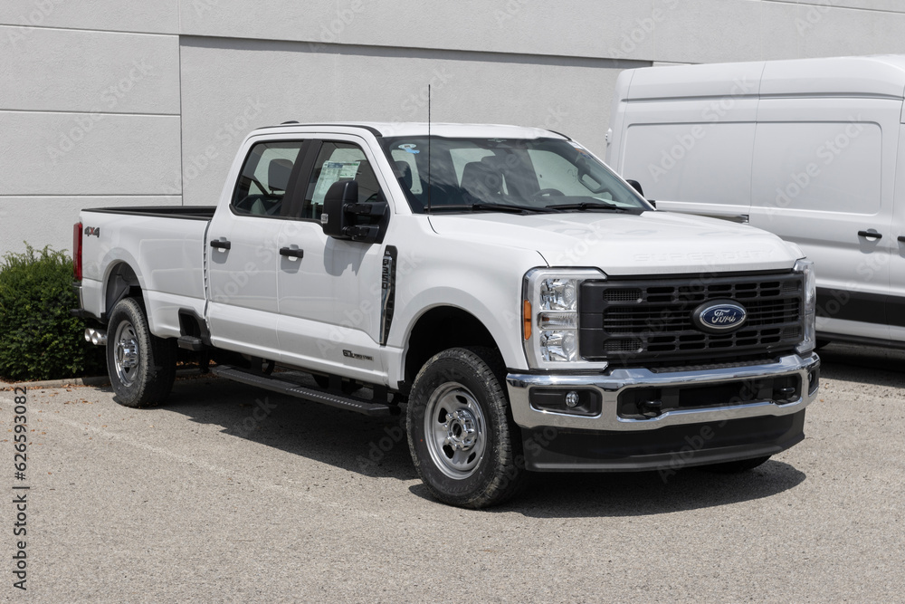 Ford Super Duty F-350 SuperCab display. Ford offers the Super Duty F350 ...