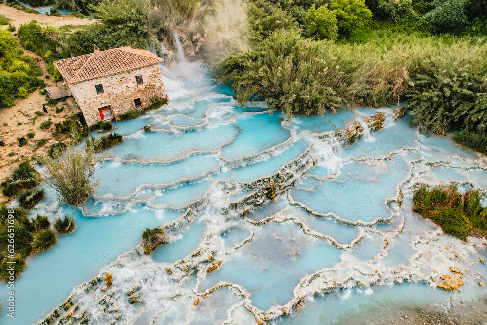 Toscane Italy, natural spa with waterfalls and hot springs at Saturnia ...