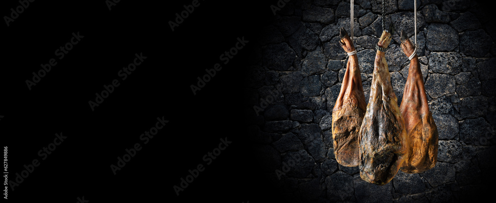 Foto de Jamón Serrano y de Bellota, Prosciutto Crudo italiano o Jamón ...