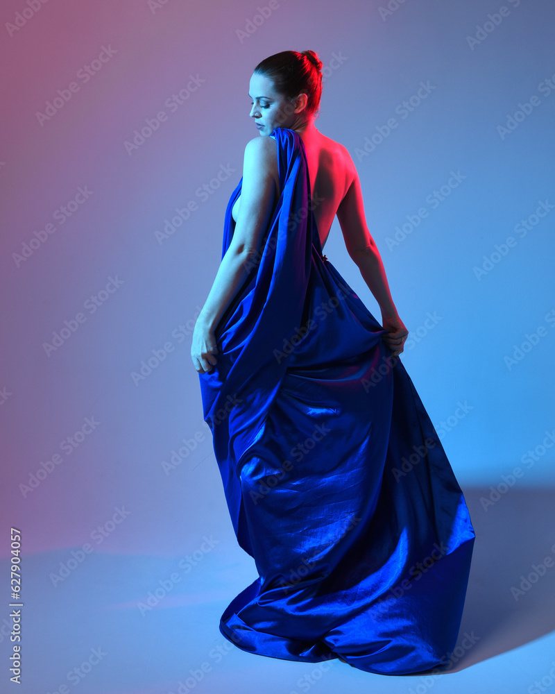 Foto de Full length portrait of beautiful female model wearing elegant ...