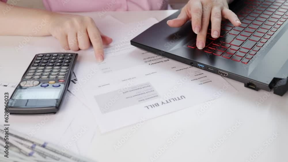 Utility bill with payment details, Energy bill showing electricity and ...