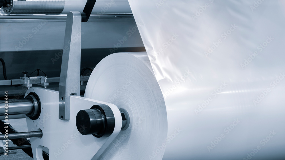Automatic industrial machine for plastic packaging with light effect of ...