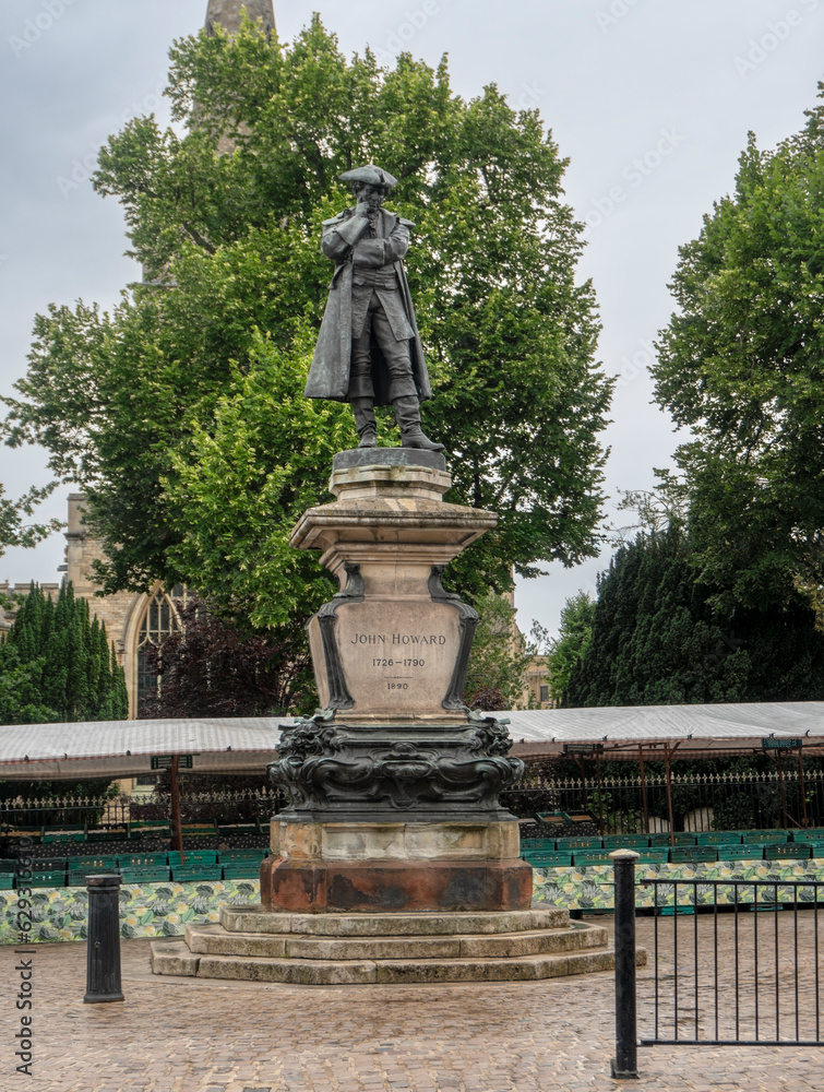 UK, Bedford, 4 July 2023, The statue of John Howard, in St Pauls's ...