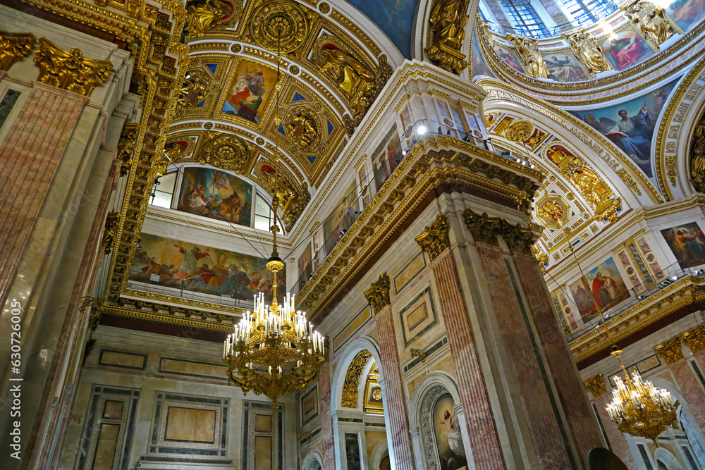 Interior with mosaic, fresco and arches of Russian orthodox church ...