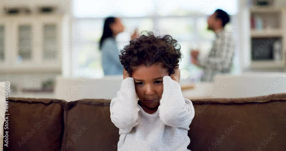 Divorce, trauma and a boy with parents fighting in the home during ...