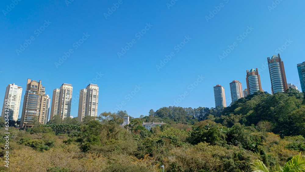 Zona sul de São Paulo. Nossa praça, Parque Burle Marx, Marginal ...