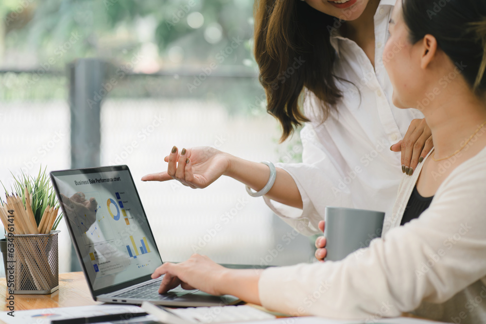 The Female Analyst Utilizes A Computer And A Dashboard For Business Data Analyze And A Data