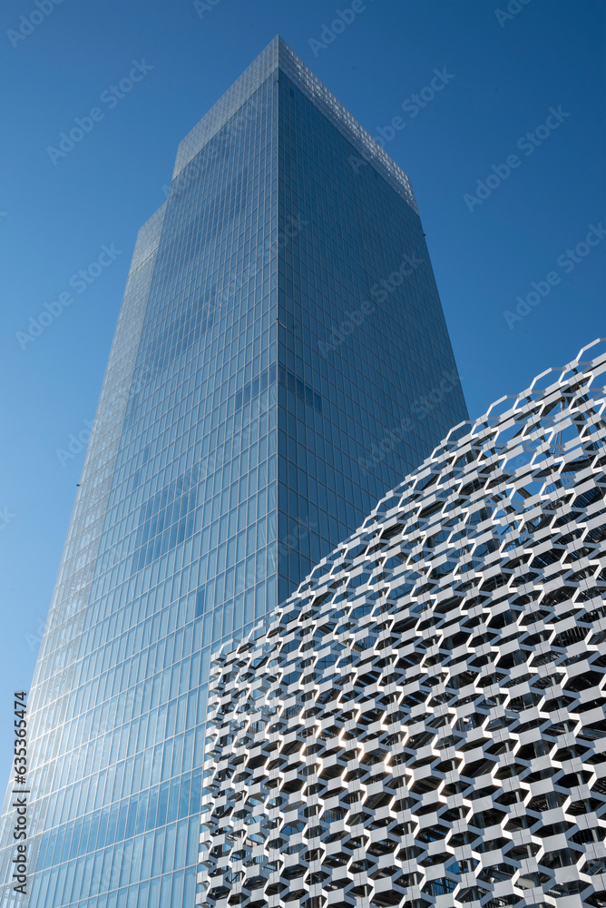 Torino, Piemonte, Italia - 06 Agosto 2023. Grattacielo della regione ...