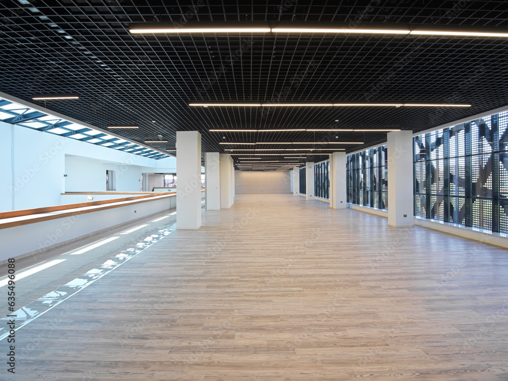 Foto de empty hall. photoshoot of the interior of a corporate building ...