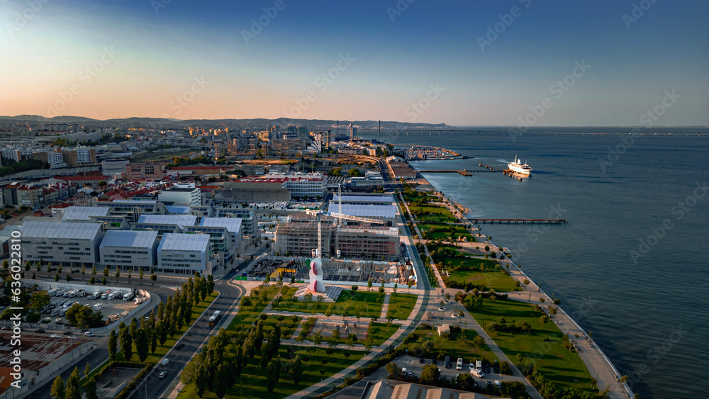 Beira Rio Tejo Portugal Braço de Prata Cabo Ruivo Marvila Parque Lisboa ...