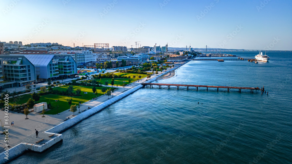 Beira Rio Tejo Portugal Braço de Prata Cabo Ruivo Marvila Parque Lisboa ...