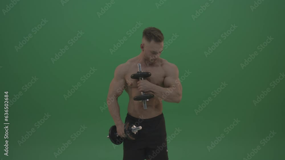 Vidéo Stock A young bodybuilder working out with two-handed dumbbell ...