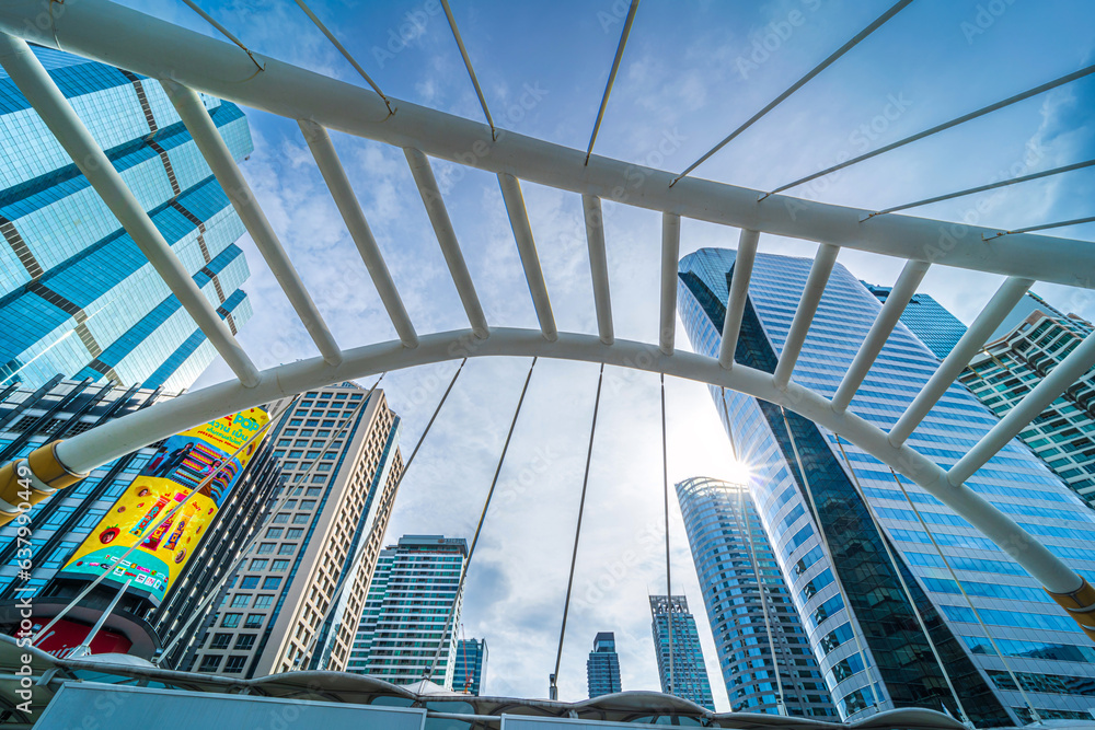 BANGKOK, THAILAND August 5, 2023: traffic and public sky walk Chong ...