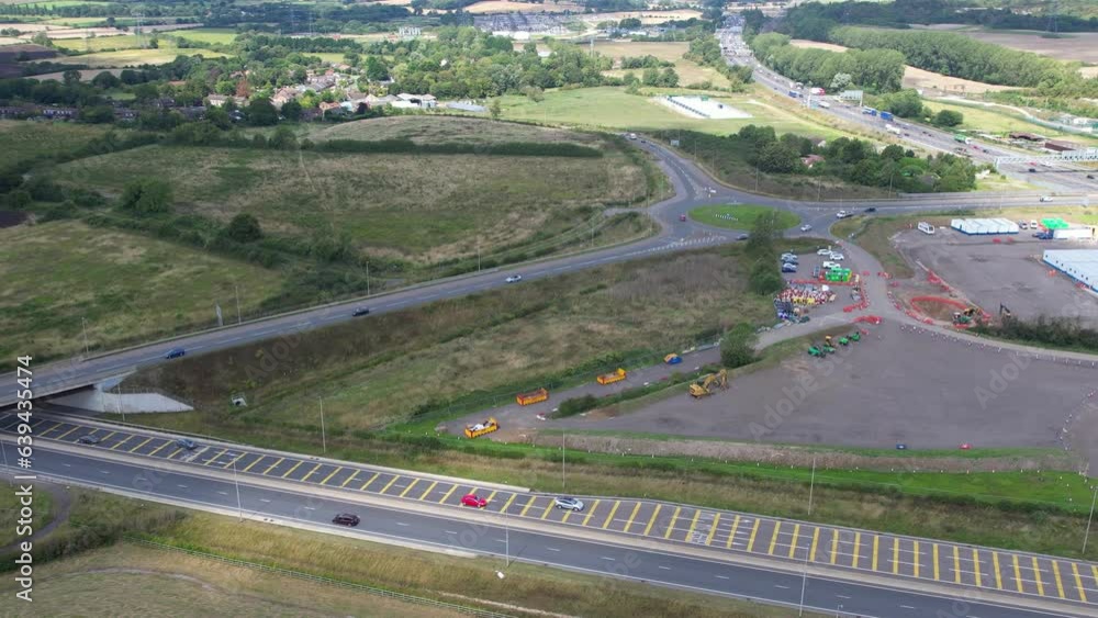 Video „High Angle footage of British Roads and Traffic of M1, Junction ...