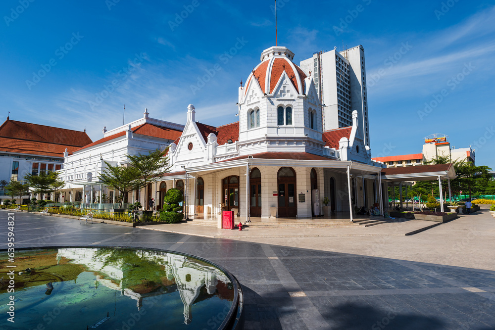Surabaya City Square, Surabaya Alun Alun in Indonesian. It's a landmark ...