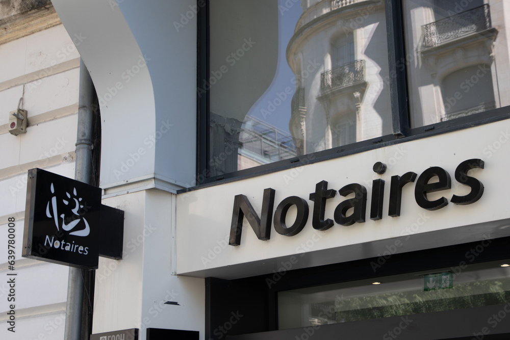 Foto de notaires france text brand symbol sign on entrance notaries office french logo signage ...