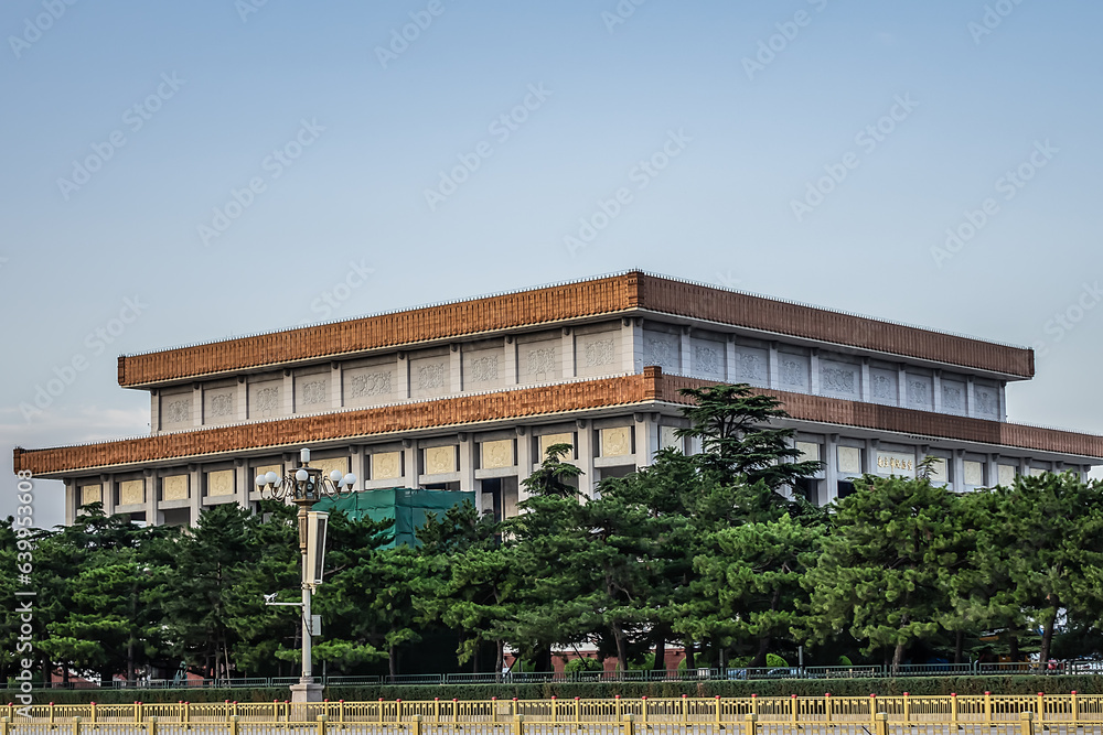 Fotka „Chairman Mao Memorial Hall, also known as the Mausoleum of Mao ...