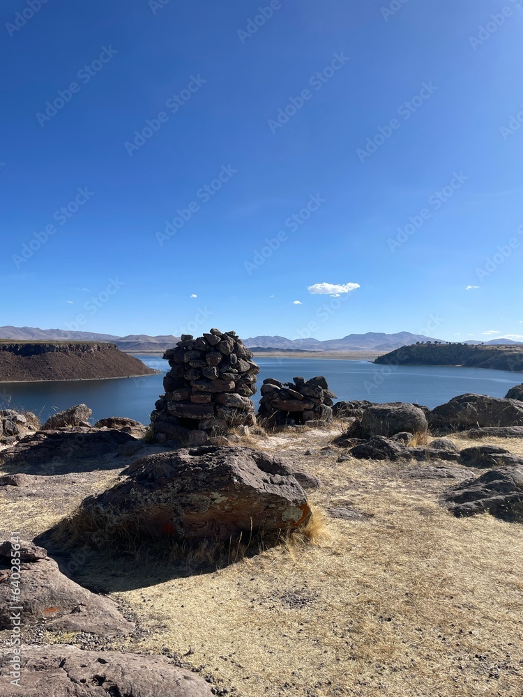 The chullpas of Sillustani are cylindrical or square constructions ...