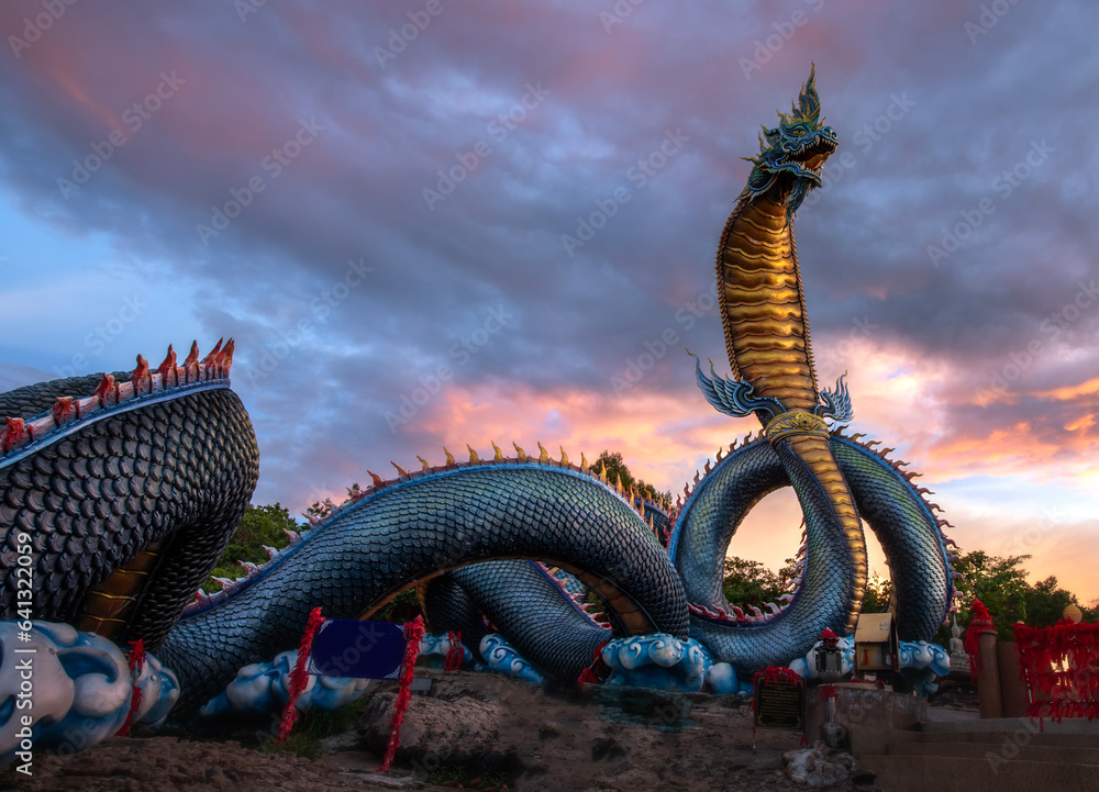 Phaya Si Mukda Maha Muni Nilapala Nakkharat The King of giant Naga ...