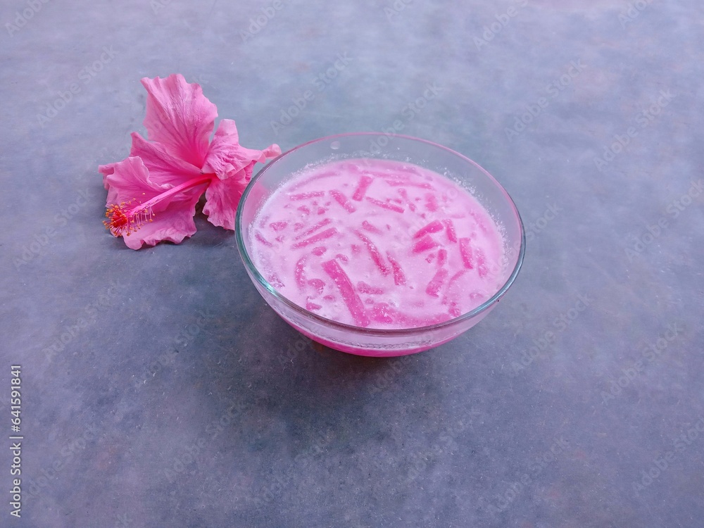 Foto de Dawet pink. Es dawet is typical Javanese drink made from rice ...