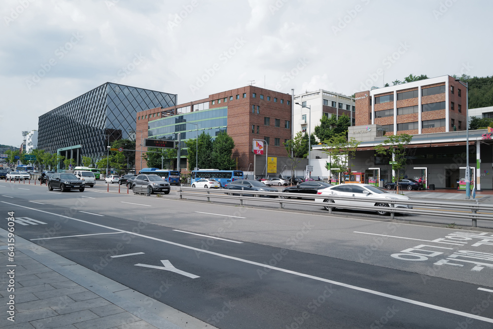 Exterior architecture and building design at Seoul urban town, the ...