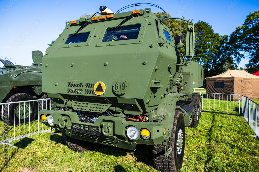 Foto de 2023-08-26 Radom Poland Lockheed Martin M142 HIMARS -High ...