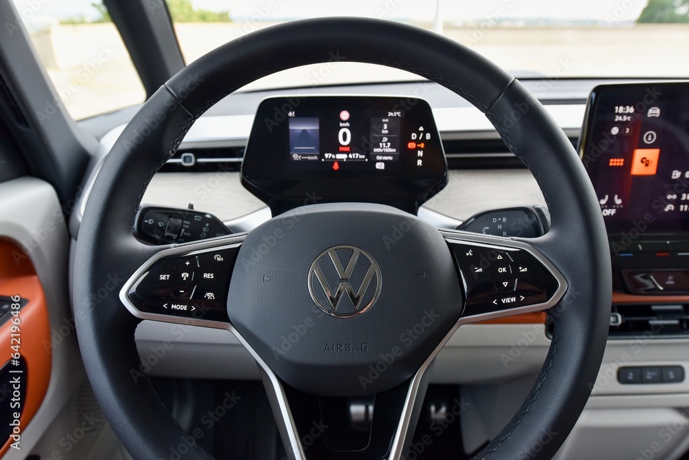 Volkswagen ID. BUZZ. Fully electric multivan with a futuristic design ...