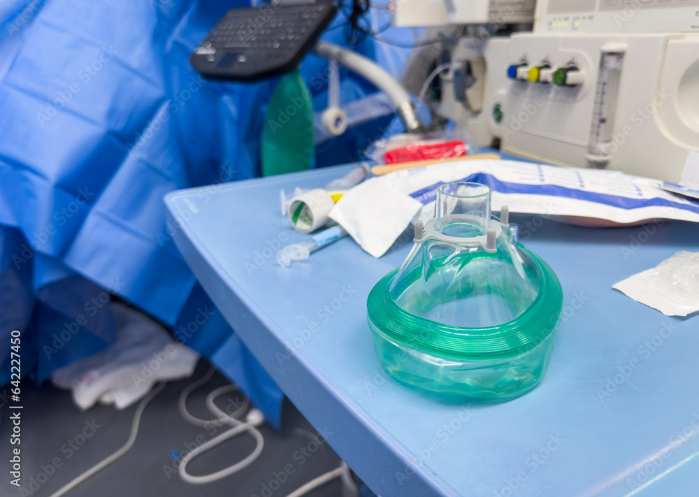 hospital tools: Airway masks ensure breath; intubation kit ...