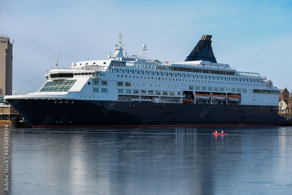 D F D S passenger freighter roll on roll off ro-ro pax cruise ferry ...