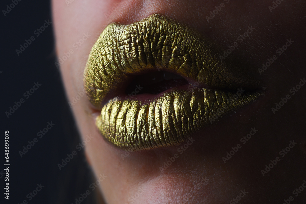 Sexy gold lips, golden lipgloss on sexy lips, metallic mouth. Sensual ...
