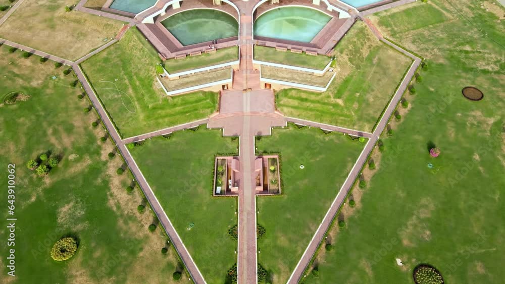 Stockvideon Reveal of Lotus Temple from drone in Delhi with unique ...