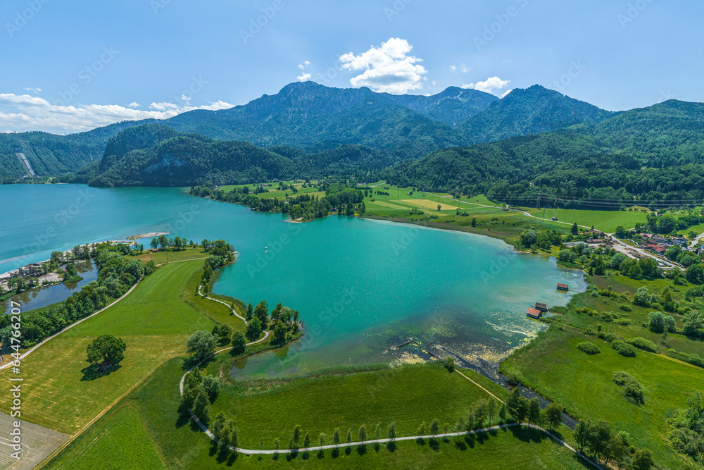 Die Region um Schlehdorf am Kochelsee im Luftbild, Blick zum ...