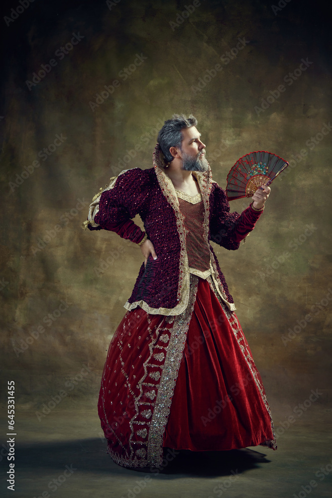 Monarch's wardrobe. Medieval nobleman, royal person, king in female ...