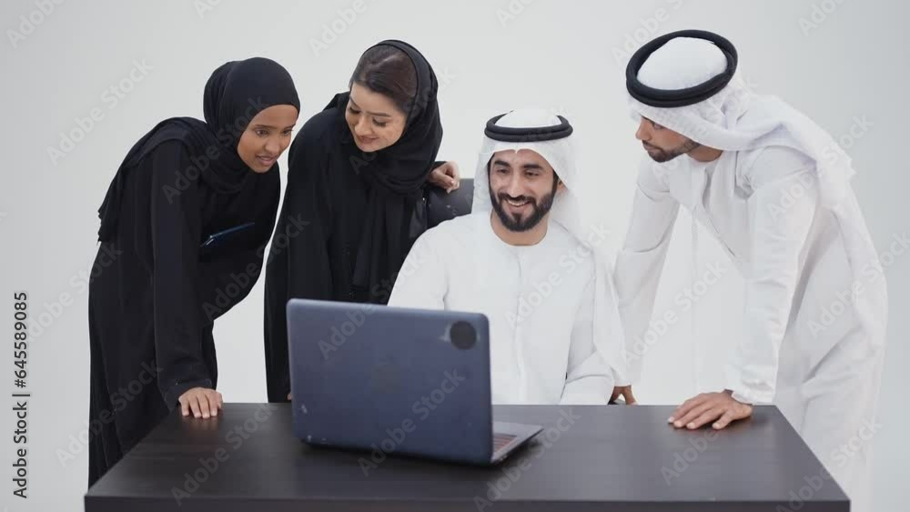 Group of middle-eastern corporate business people wearing traditional ...