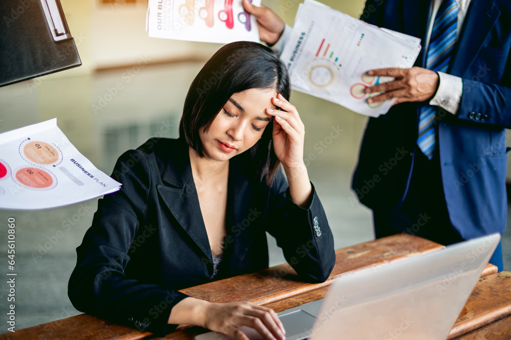 Problems from work, a lot of work, heavy work, emotional stress Take ...