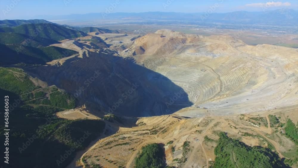 Aerial view of Kennecott's Bingham Canyon Mine - Bingham Canyon Mine ...