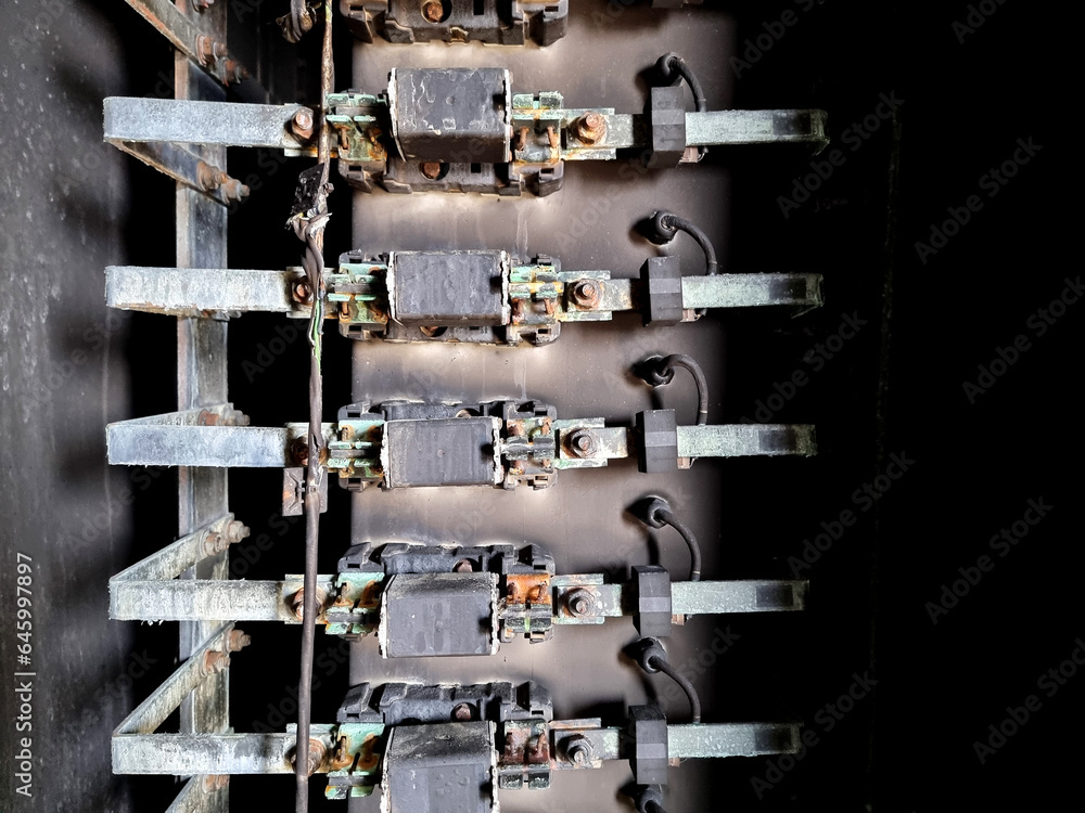 The condition of the low voltage power fuse burnt after a short circuit ...