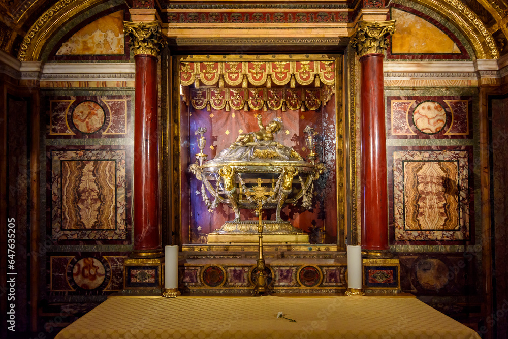 Rome, Italy - 07 October 2022: Relic of Holy Cradle in Santa Maria ...