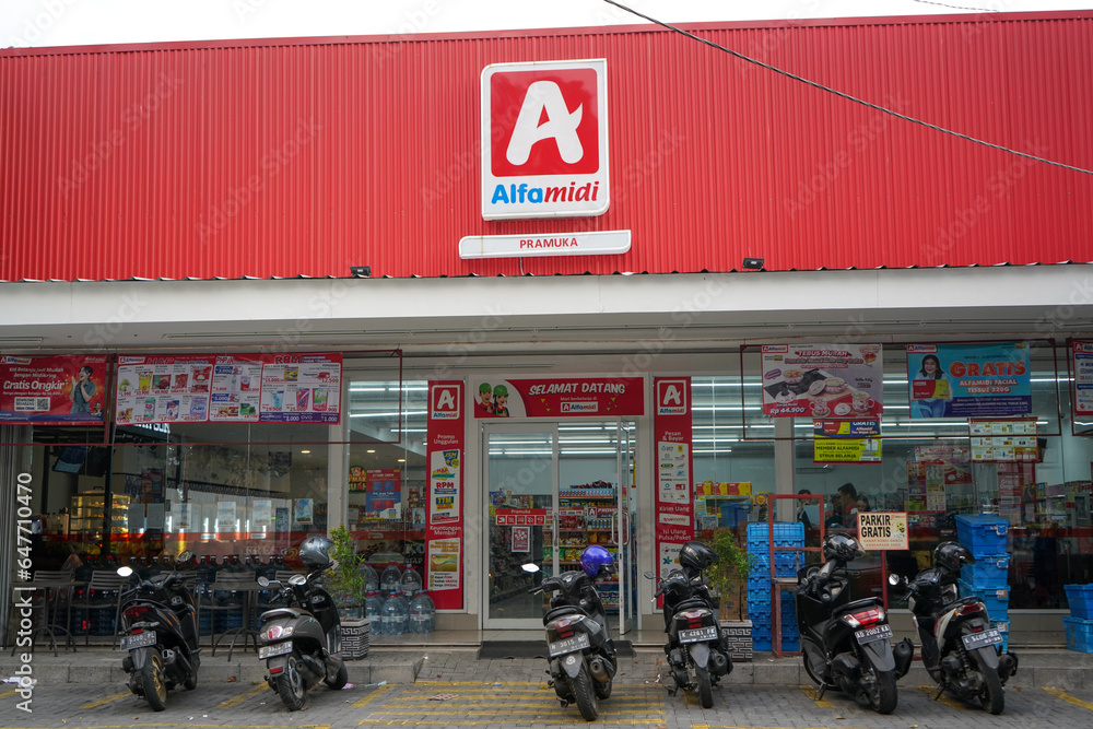 Kudus, Indonesia - September 14, 2023 : Alfamidi is a supermarket chain ...