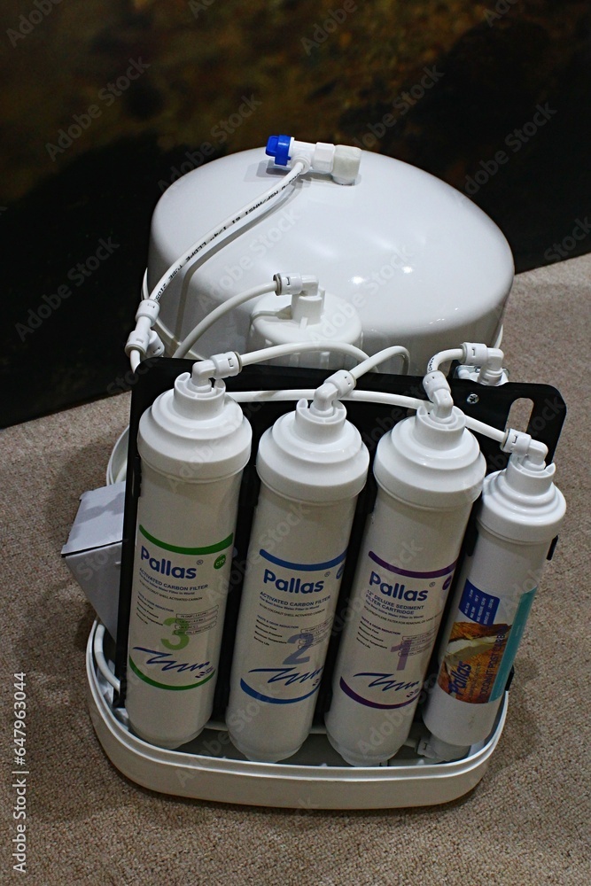 Filter chambers and pressure water tank of modern osmotic filtration ...