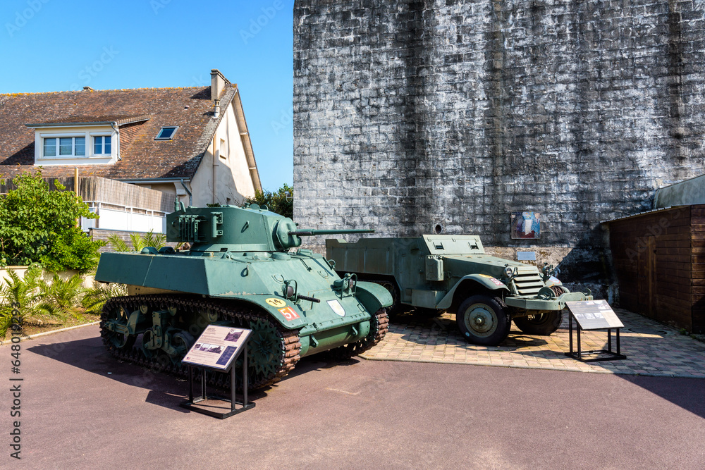 Foto de Ouistreham, France - Sept. 2, 2023: An M3 Stuart light tank ...